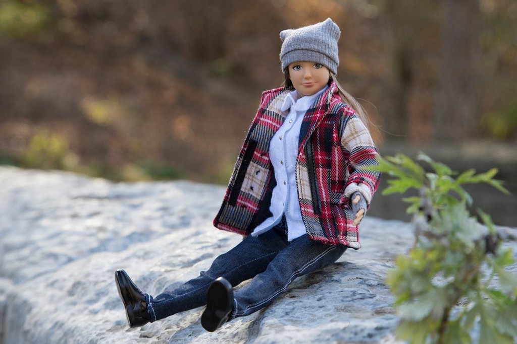 Nickolay Lamm lanza una muñeca anti-Barbie gracias al crowdfunding